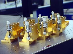Buy -7 Micrometer Driven Linear Z-Stages Metric Photonic Clean Room XYZ ...