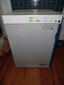Buy -NAPCO Precision Incubator Series 7000 CO2 Gas Water jacketed ...