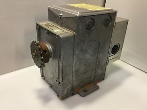 Carrier HF26BB030 HVAC Actuator Motor w/ Sprocket Feedback Pot. 115VAC ...