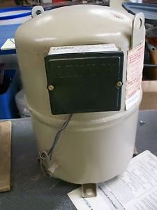 Lennox Compressor - Model 2A044Ay1 / Part #33F22 - New - SPW Industrial