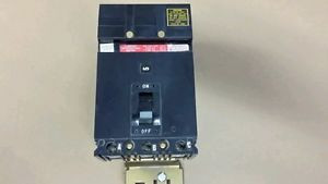 Square D Type Fa Fa36100 100 Amp 3 Pole Circuit Breaker Switch Gear ...