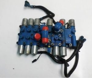 Buy - Used Powershift Control Valve Assembly Ford 8530 8530 8630 8630 ...
