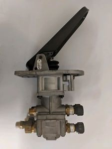 Volvo Brake Pedal #11118523 Wabco A25D A30D A25E A30E - SPW Industrial