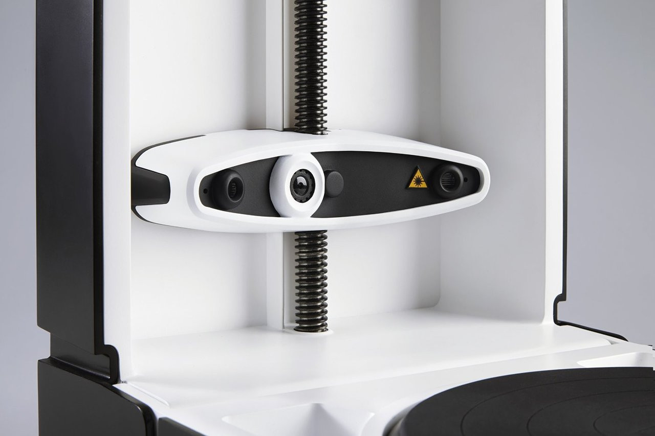 Matter & Form Desktop 3D Laser Scanner