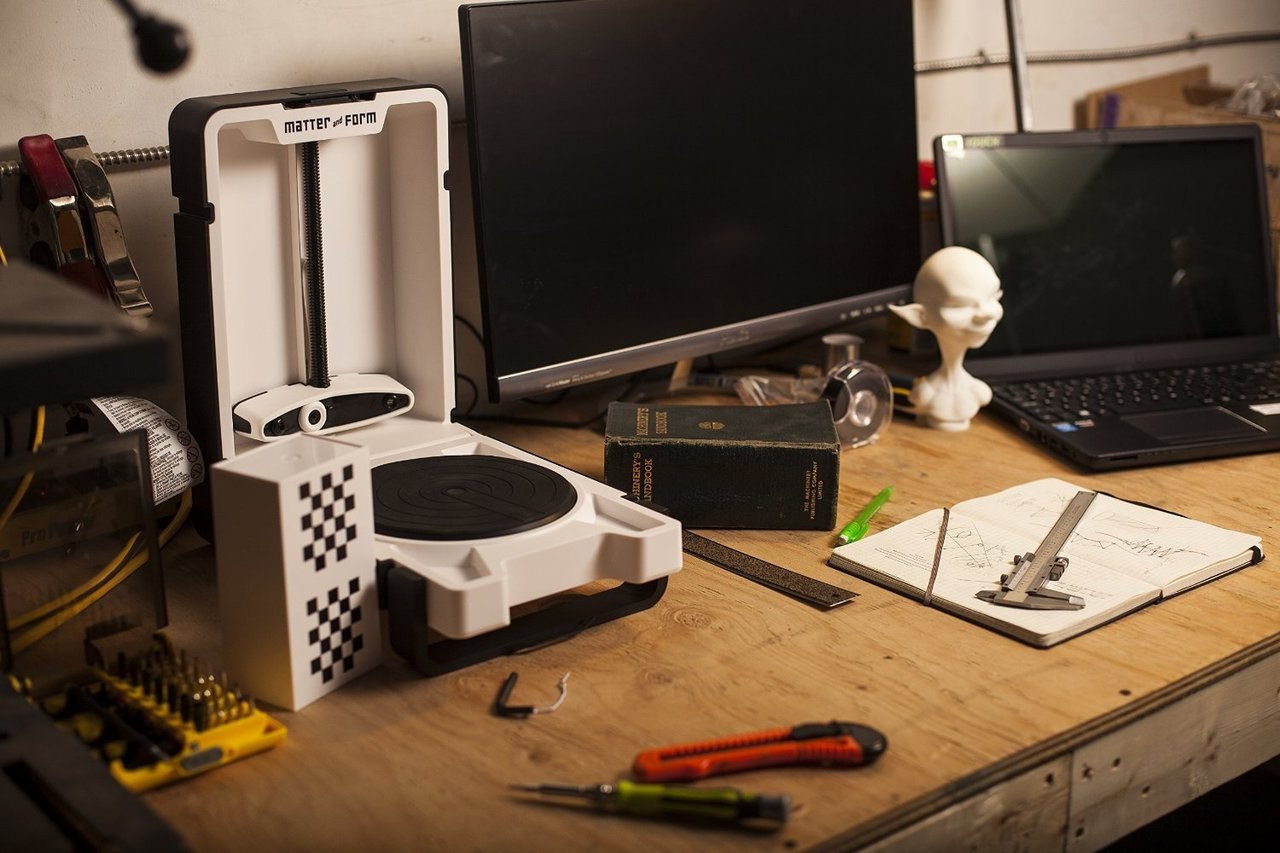 Matter & Form Desktop 3D Laser Scanner