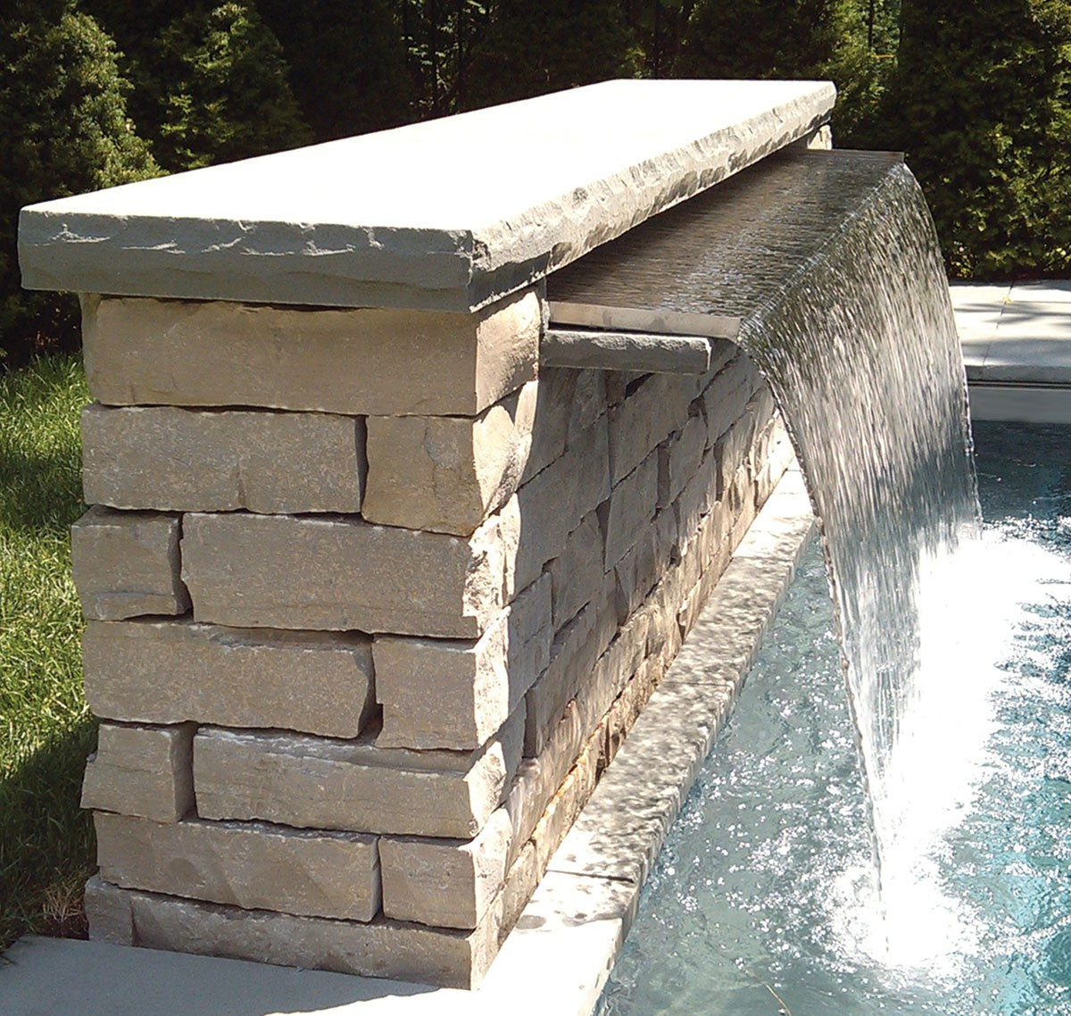 Vianti Falls Stainless Extended Spillway - 15-in Lip : Pond Waterfall ...