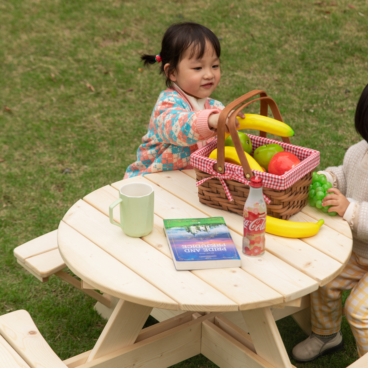 Wooden Kids Round Picnic Table Bench, Outdoor Children's Backyard Table ...