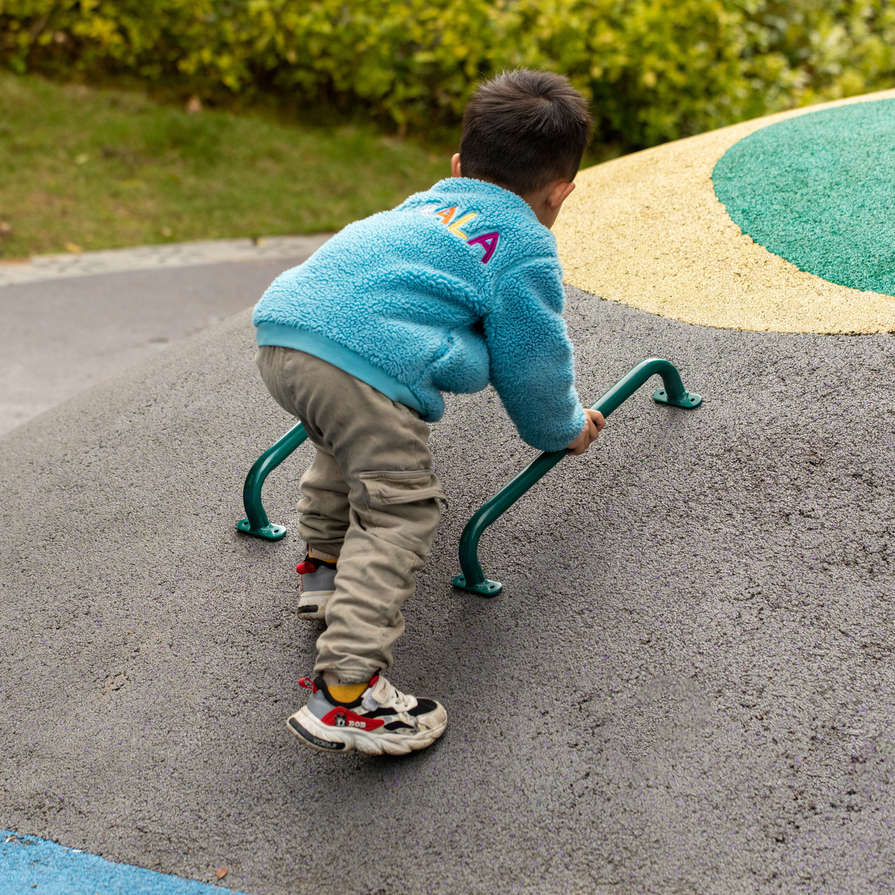 Green Metal Safety Grab Handles Set, Kids Outdoor Play House Hand Grip ...