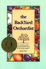 The Backyard Orchardist by Stella Otto - Purple Mountain Organics