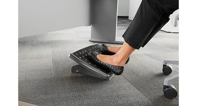 3M Adjustable Foot Rest FR330 | Shop 3M Adjustable Foot Rests FR330