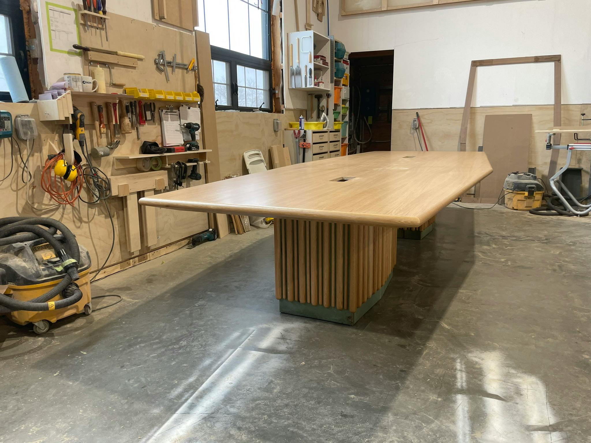 Most Popular Veneer Cutting Methods - Oakwood Veneer