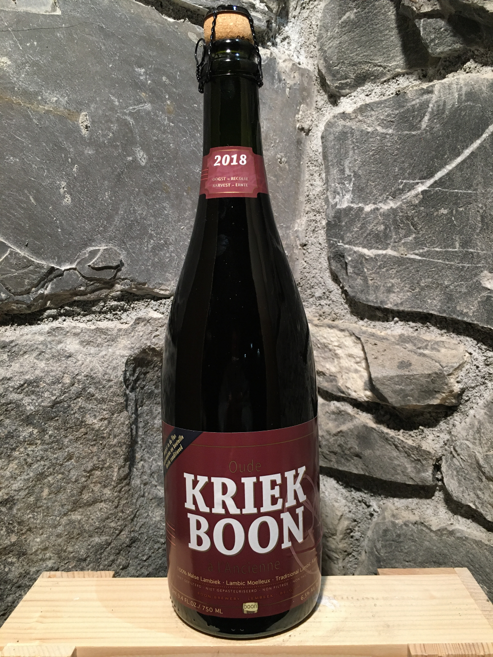 Boon Beer box with 4 Boon beers 75cl and 2 Boon glasses