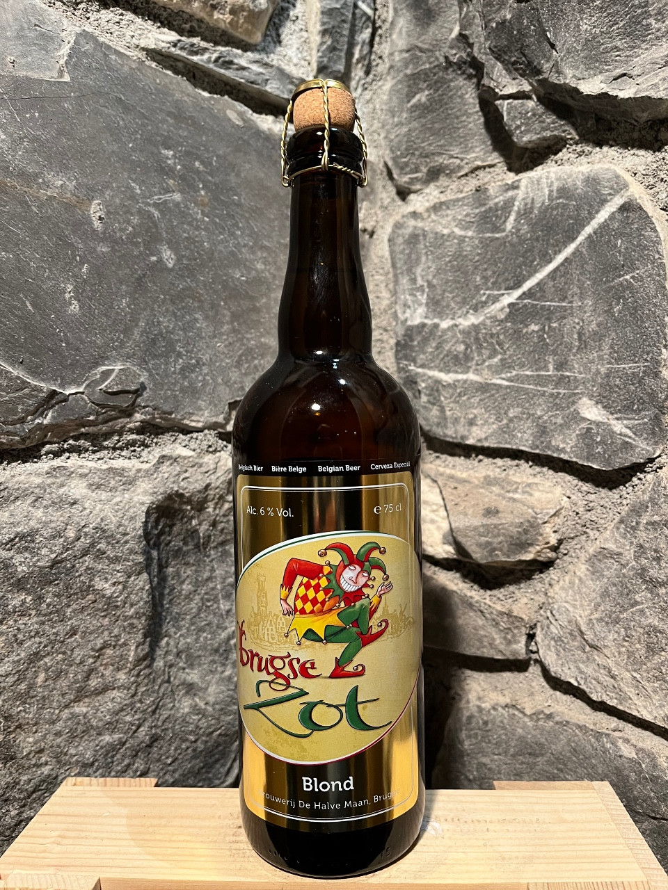 Brugse Zot Blond 75cl, Belgian blond beer from De Halve Maan