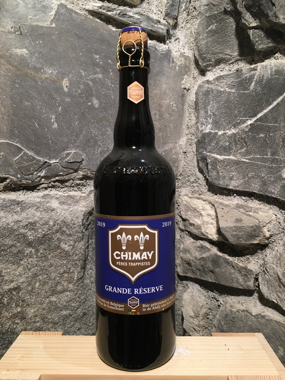 Traditional Craft beers delivered home. Beer my Guest.ch