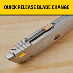QuickChange Retractable Utility Knife with 3 Blades Included - ToolPro