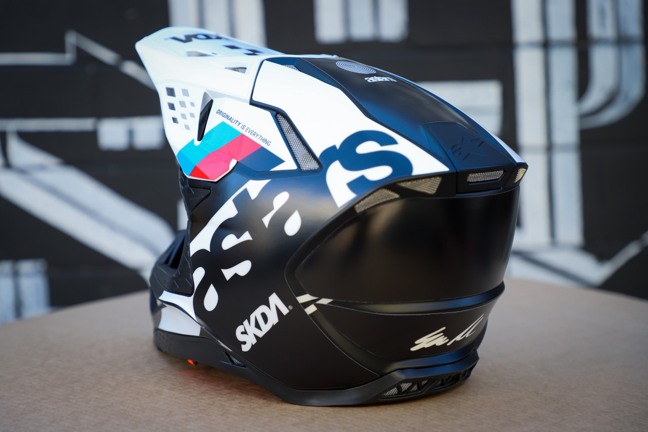 LEVELS Black Alpinestars Helmet Graphics Kit - SKDA - AU Store