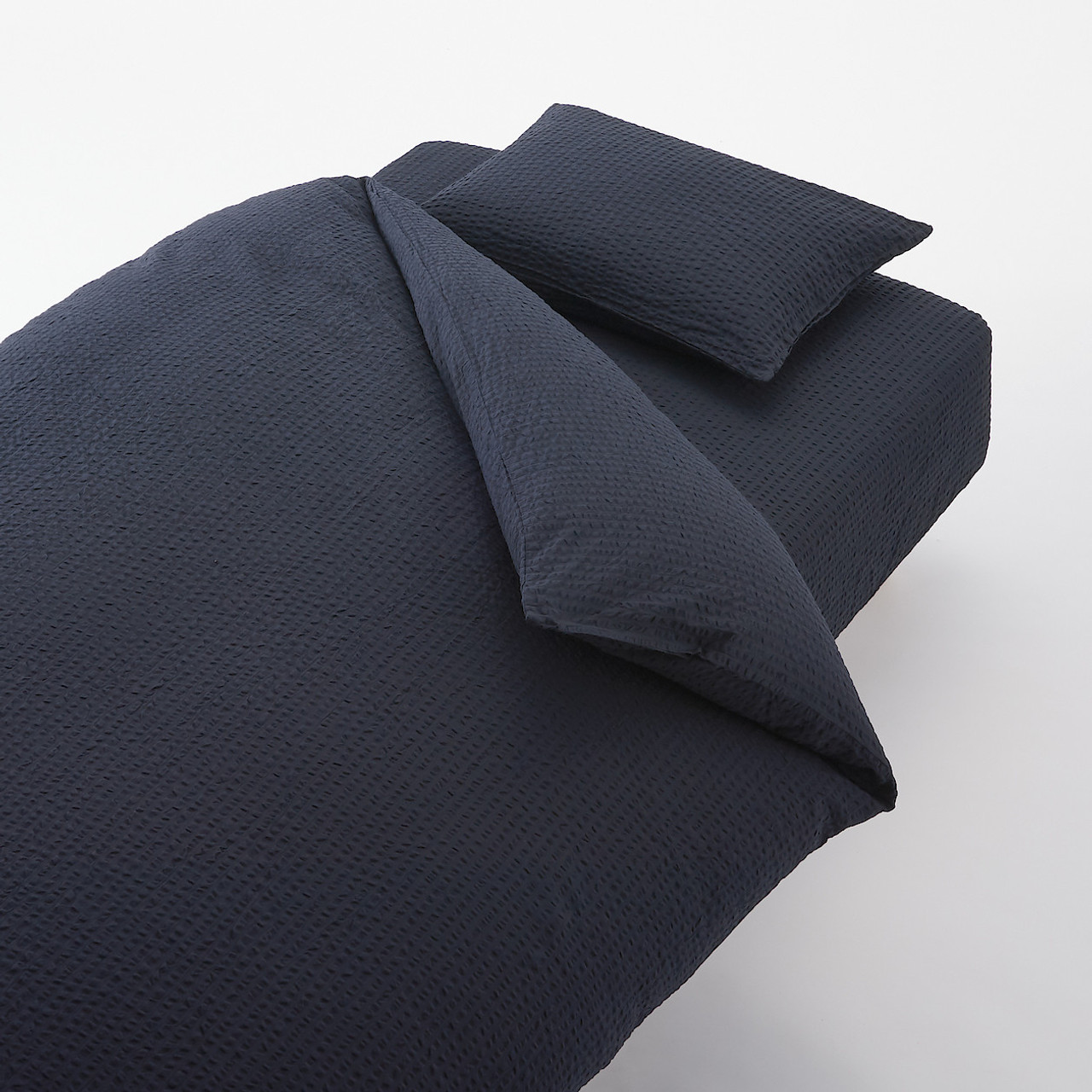 Muji bed sheet store