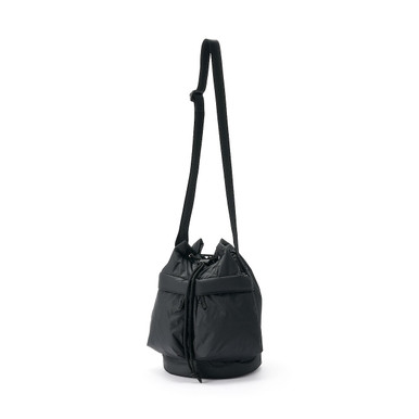 Recycled Nylon Water‐Repellent Padded Bucket Bag | MUJI