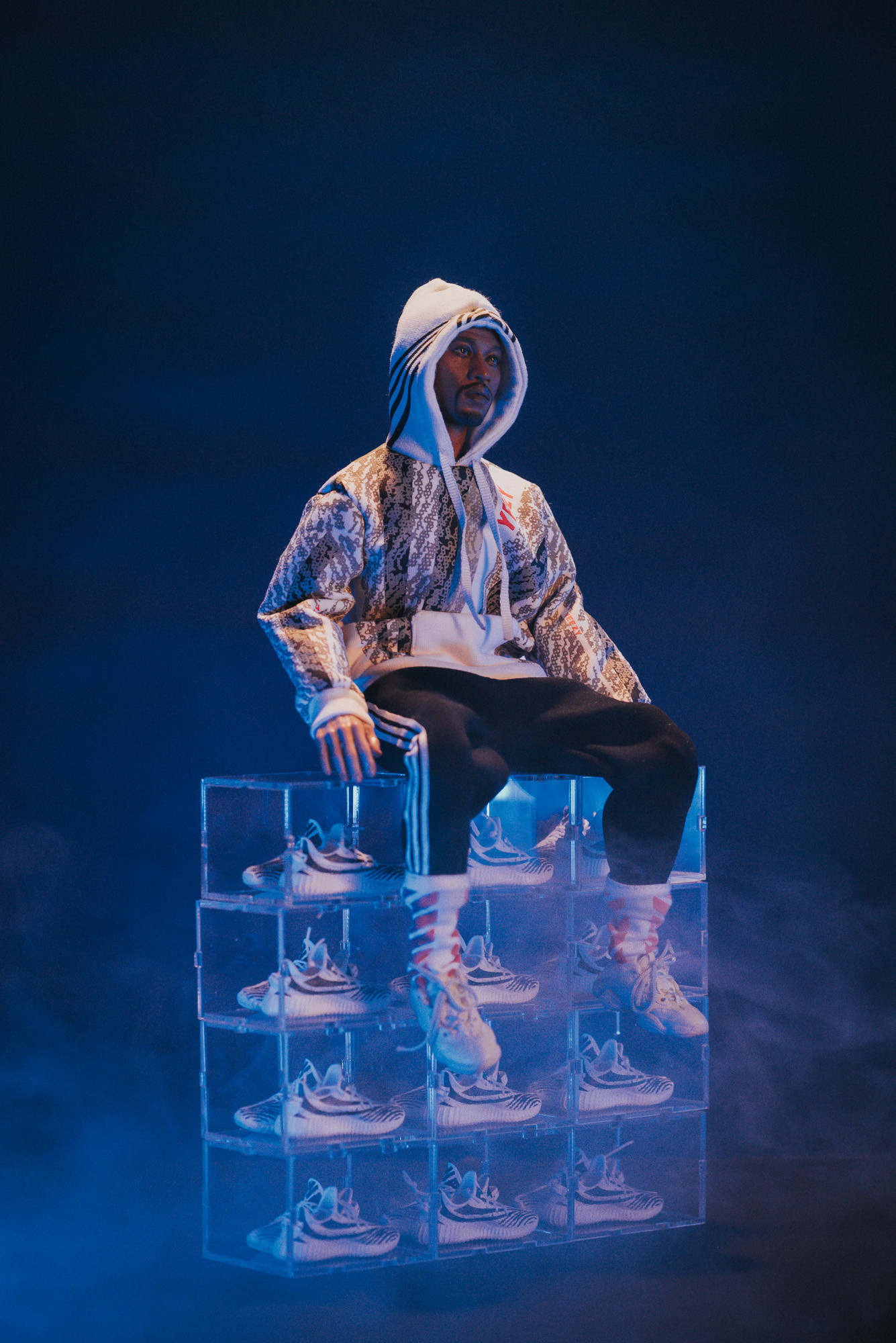 Hypebeast Designer Scales 1/6 Action Figure 1/6 Scales Ratio - YZY ...