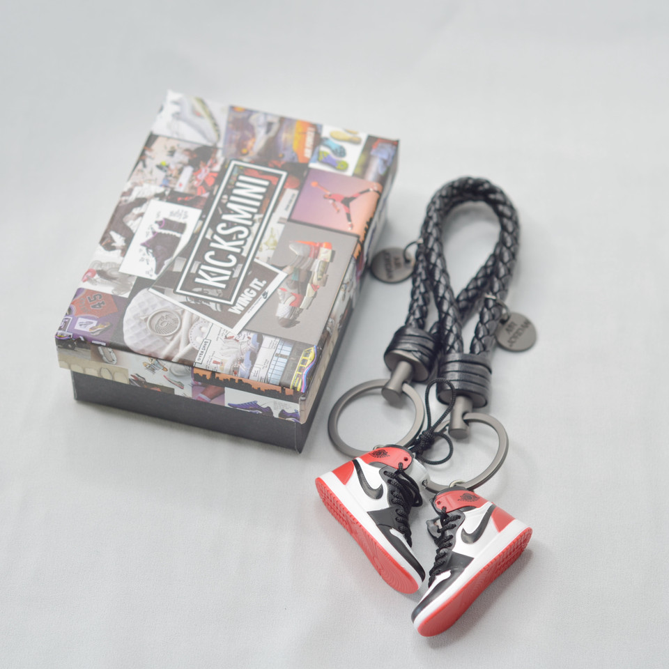 AJ1 "Black Toe" 3D Sneaker Keychain