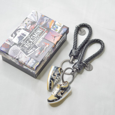 SB Dunk Low "Travis Scott" 3D Sneaker Keychain
