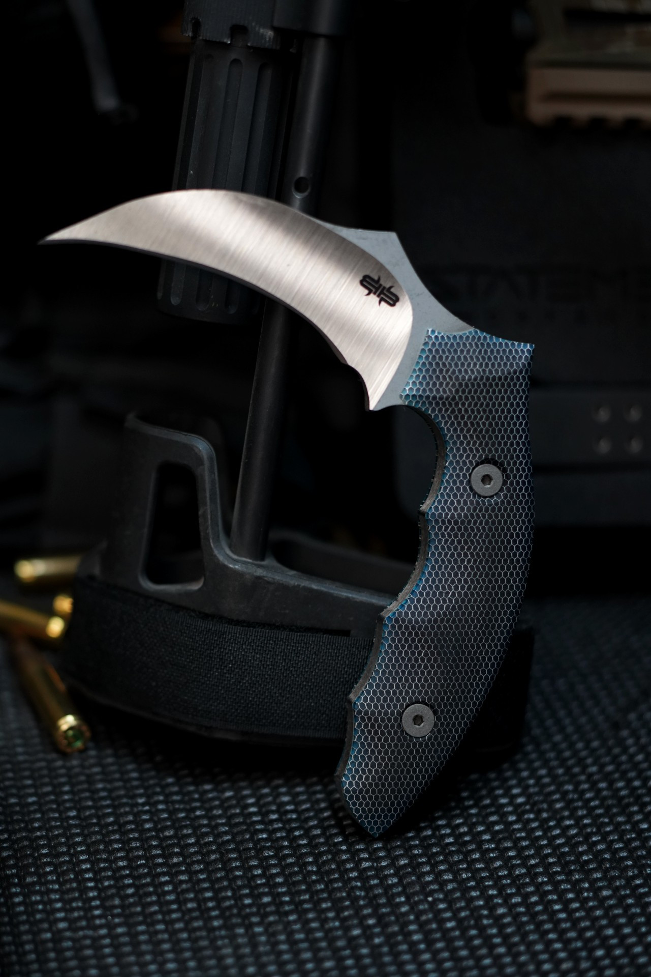 Brous Blades | Quality, Innovative, Custom Knives - Brous Blades INC.