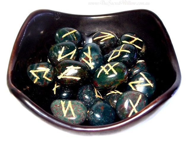 Divination and Scrying - runes - The Sacred Willow - Wiccan ...