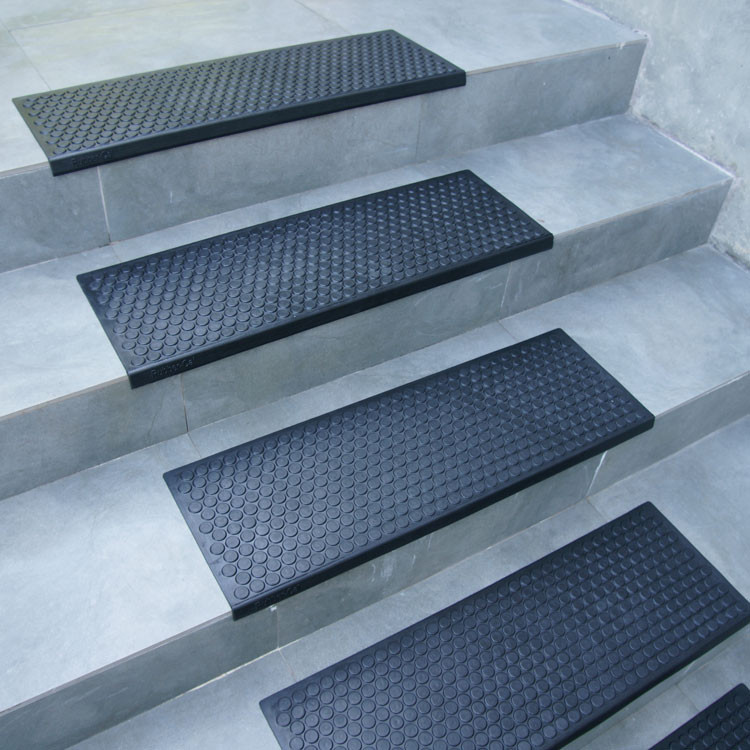 Coin-Grip Rubber Step Mats