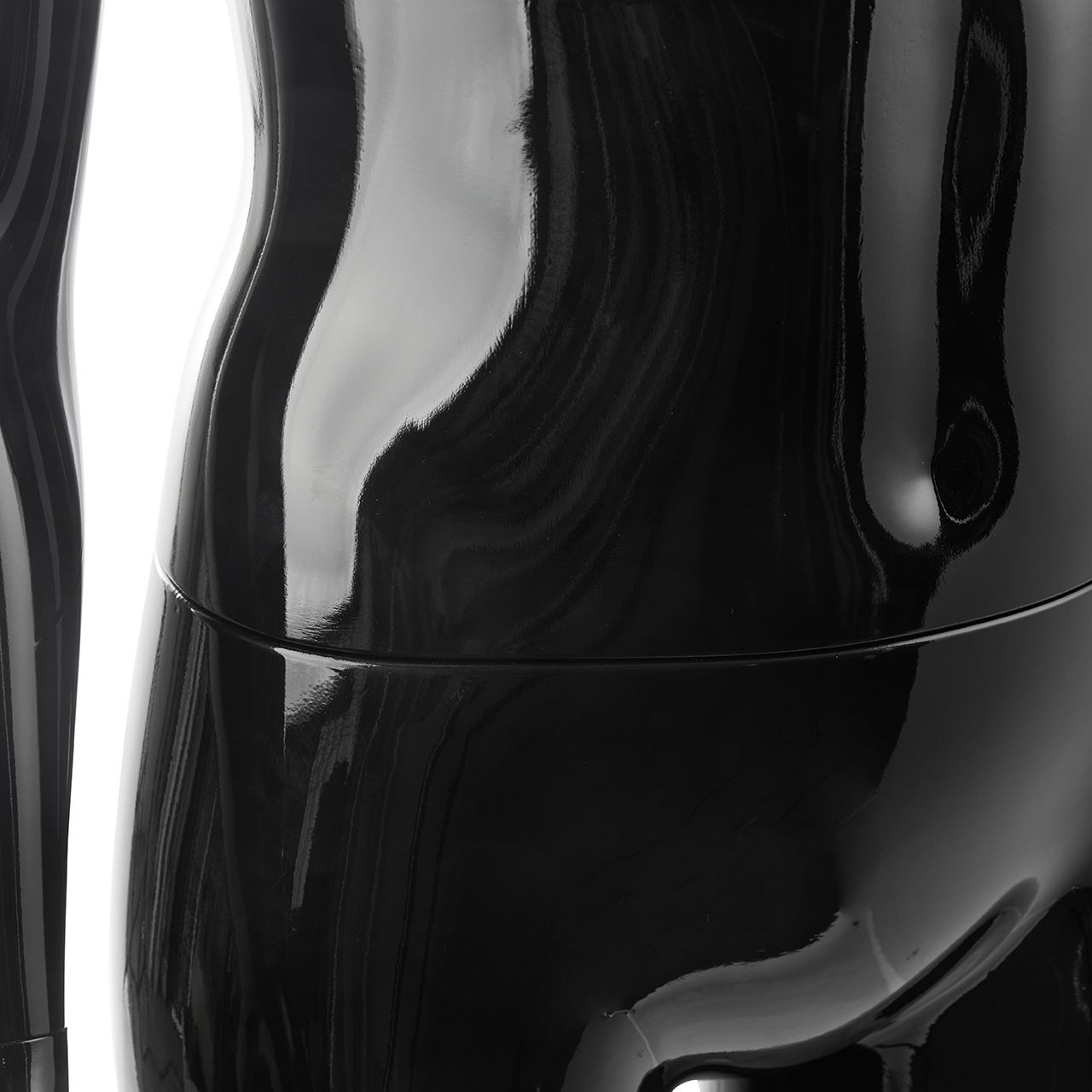 Plus Size Curve Mannequin Gloss Black - Height: 1820mm