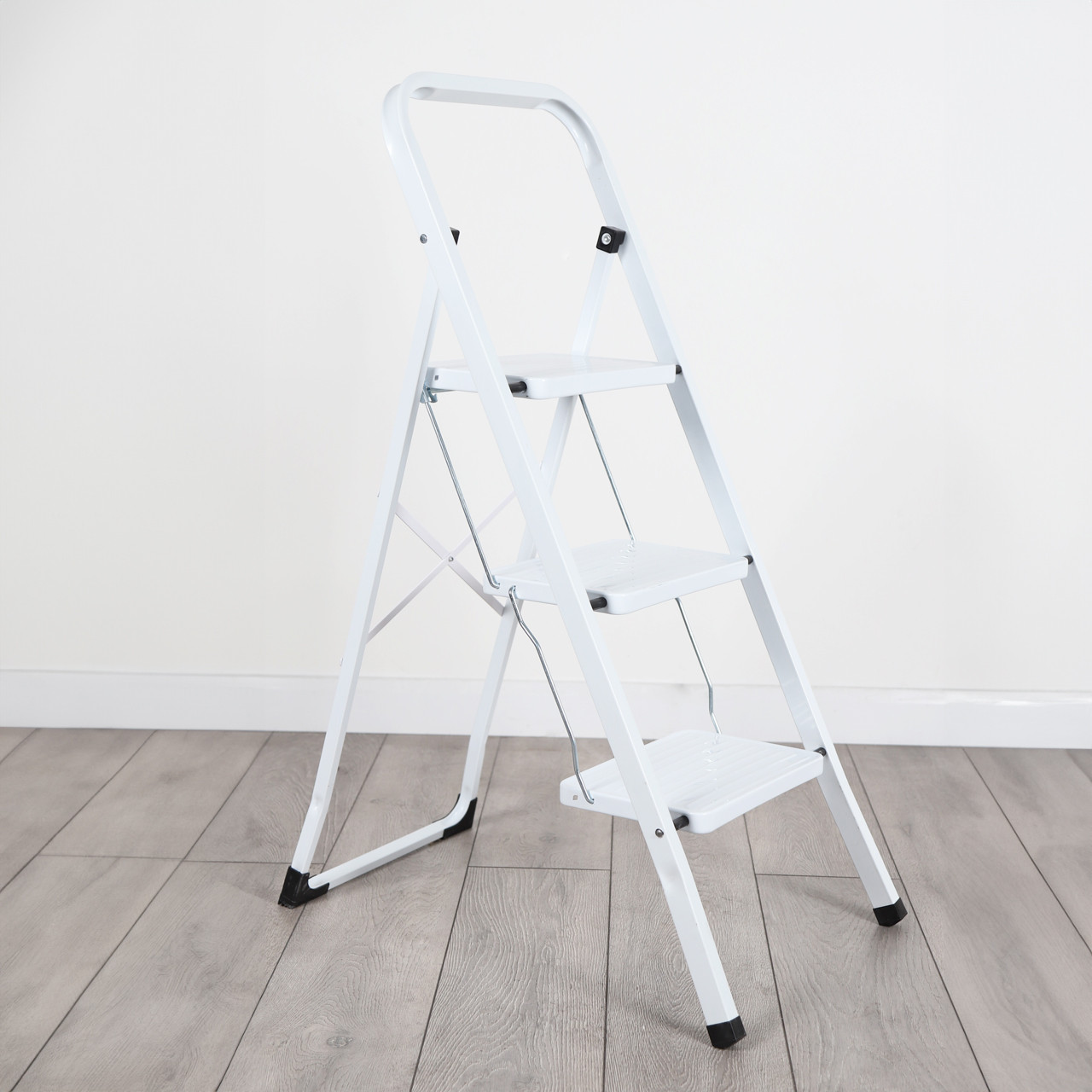 White Steel Step Ladder 3 tread non slip stepstool