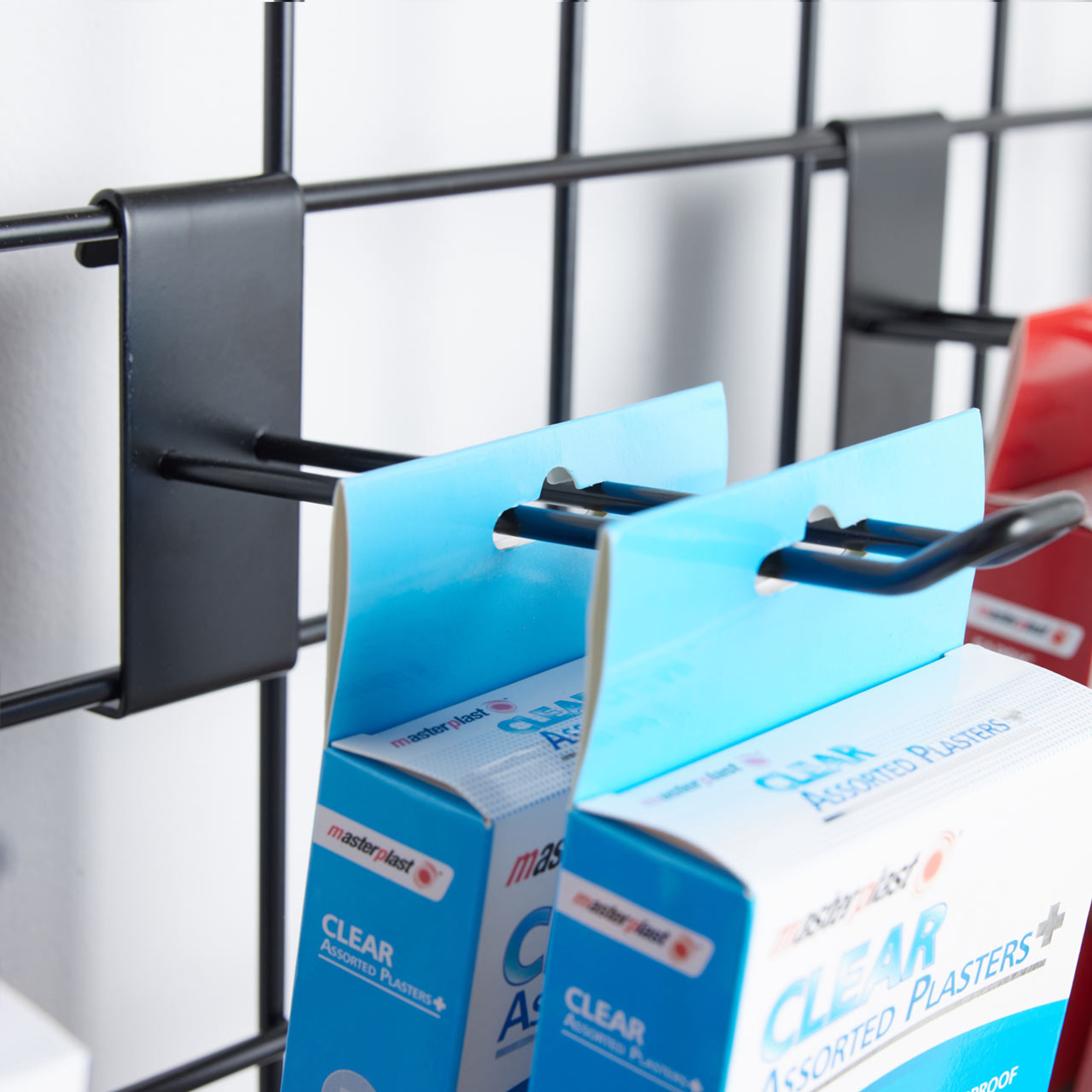 4ft Wall-Mounted Grid Mesh Display Bundle with 20 x Eurohooks - H1520 x W610mm