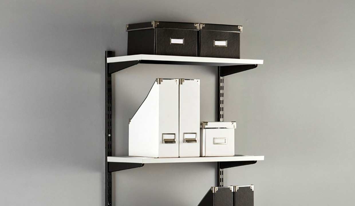 Create stunning colour combos with Twin Slot Shelving - Shopfitting ...