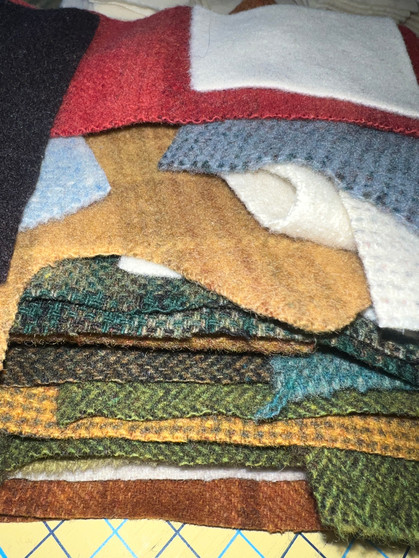 Wool Scraps! - Traditional Primitives