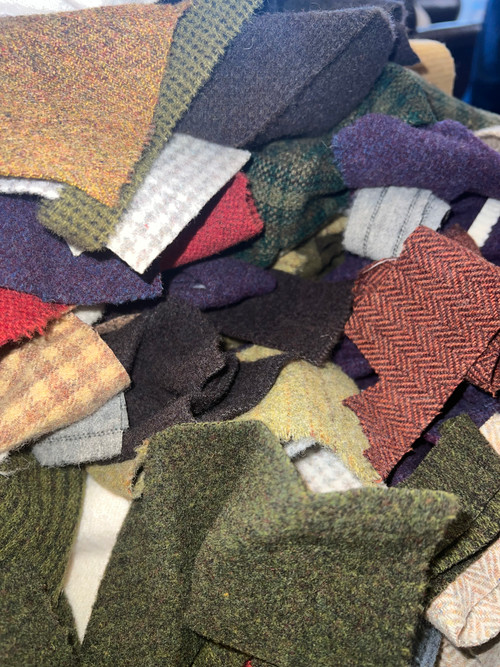 Wool Scraps! - Traditional Primitives