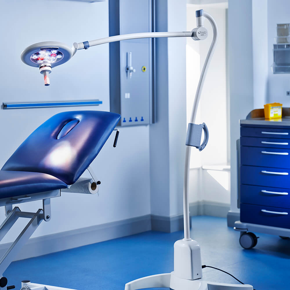 Astralite® HD LED Minor Surgical Light | Vet Supplies UK