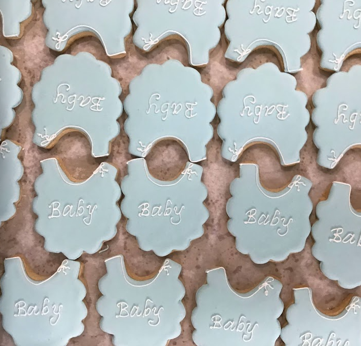 Bib Light blue 9x13 Gift Platter| Elegant Desserts NY