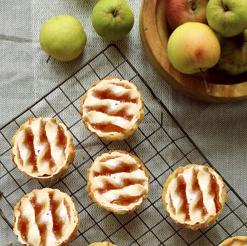 Mini Apple Lattice Pies| Elegant Desserts NY