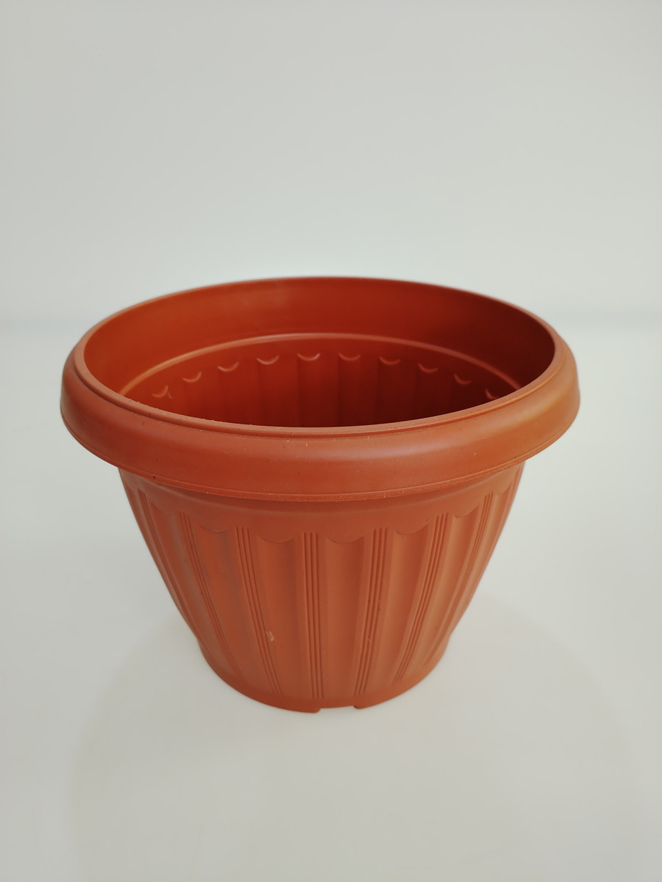 10" PLANTER, FLUTED, CLAY, (20/CS) - Grower's Nursery Supply