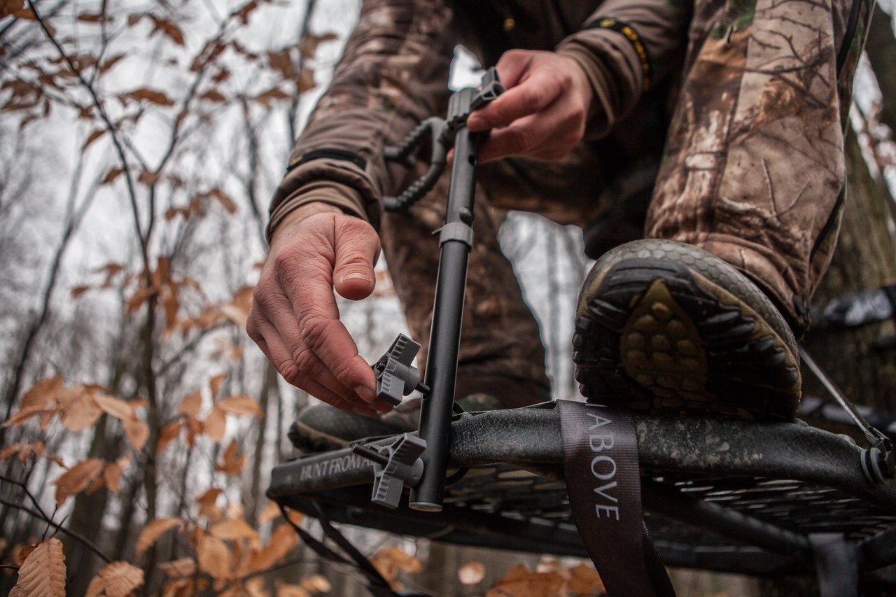 LIMB GRIP Bow Holder - Hawk Treestands