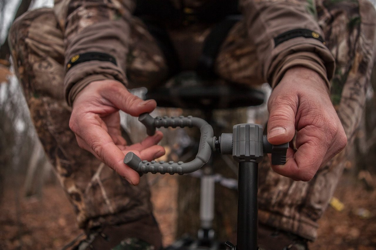 LIMB GRIP Bow Holder - Hawk Treestands