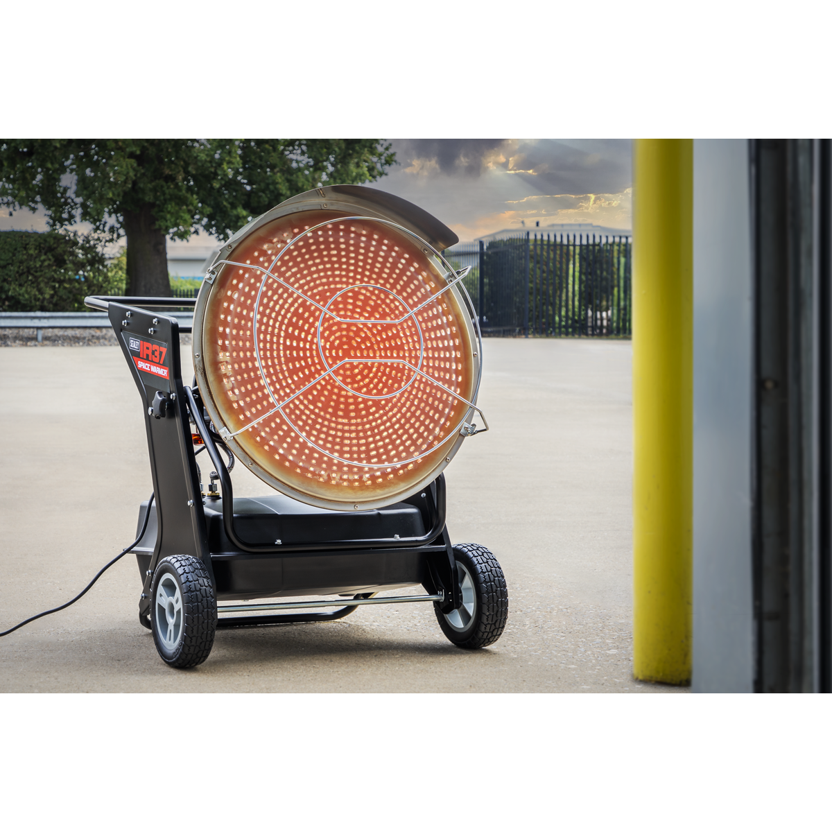 Infrared Space Warmer® Kerosene/Diesel with Wheels | IR37 | Sealey