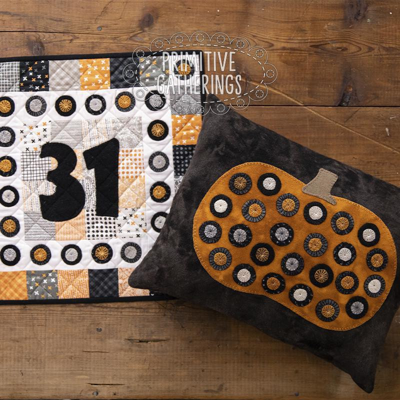 Late October Pillow and Mini Quilt PRI-2050 - Primitive Gatherings ...