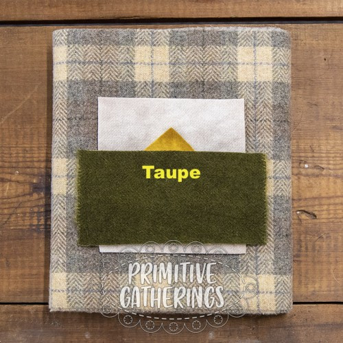 Wool Bucket Rotary Cutter Case PRI-884 - Primitive Gatherings Quilt Shop