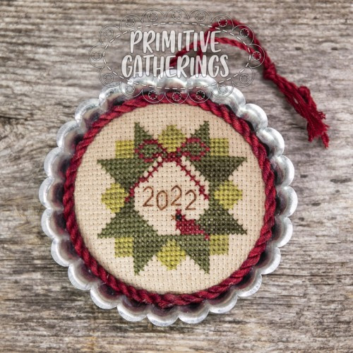 Cardinal Wreath Cross Stitch PRI-887 - Primitive Gatherings Quilt Shop