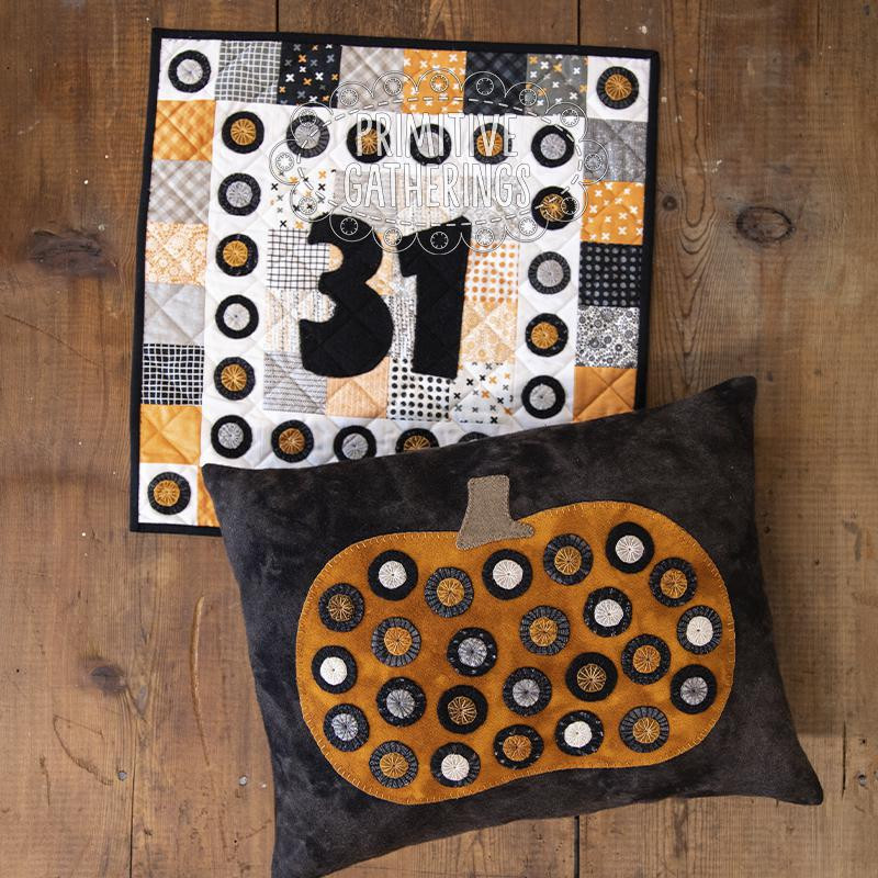Late October Pillow and Mini Quilt PRI-2050 - Primitive Gatherings ...