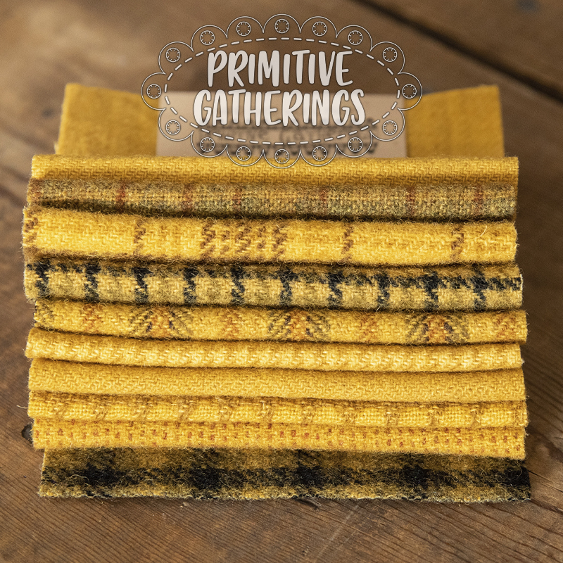 5" Gold Star Wool Charms