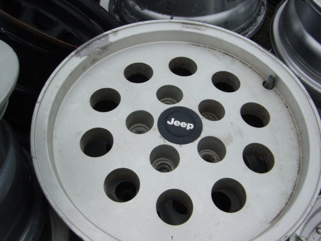 Used Cherokee Alloy Outlaw - Collins Bros Jeep