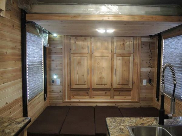 Ice Castle 5th Wheel RV All Seasons Traveler 8x32 RV Camper & Fish ...