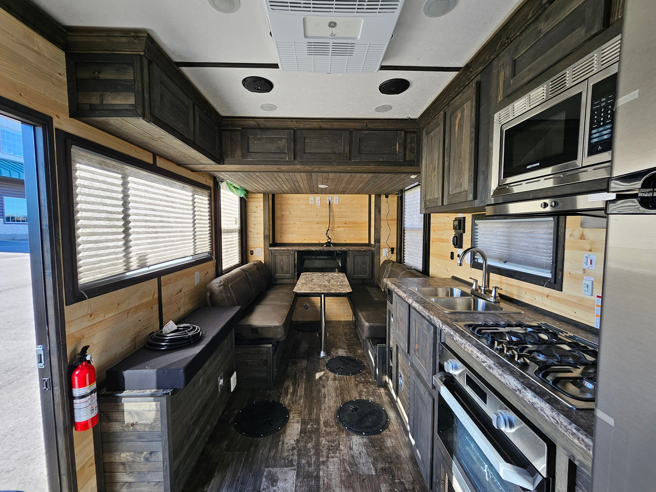 American Surplus Ice Castle Outlander II 8x17 RV Camper & Fish House ...