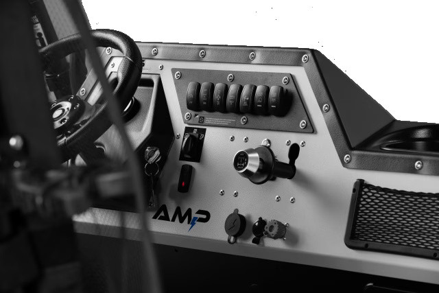 Landmaster AMP Crew Cab Classic Edition Steel Bed - 4wd Electric